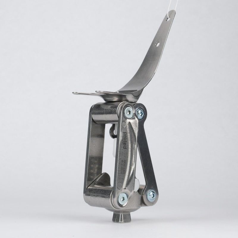 Polycentric Disarticulation Knee Joint with Lock | Proted Prosthetics ...